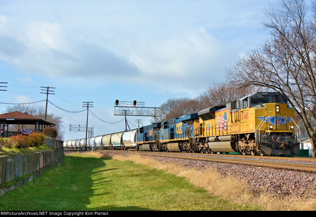 UP 8748 CSX 938 3319